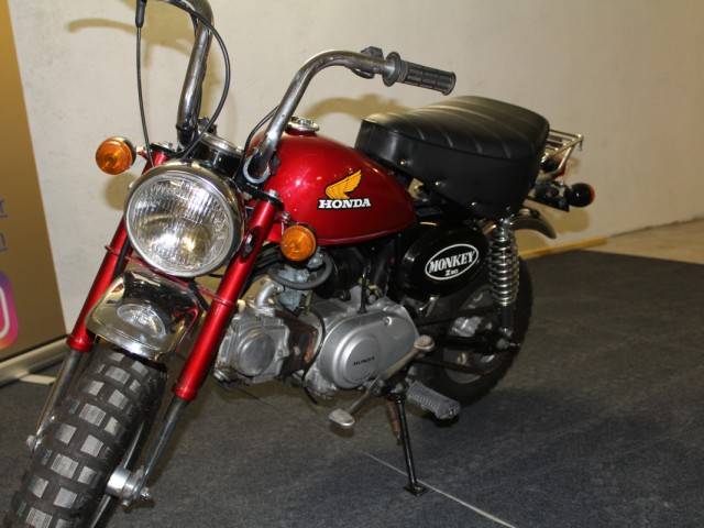 Honda Monkey Z50J- DMC Motors